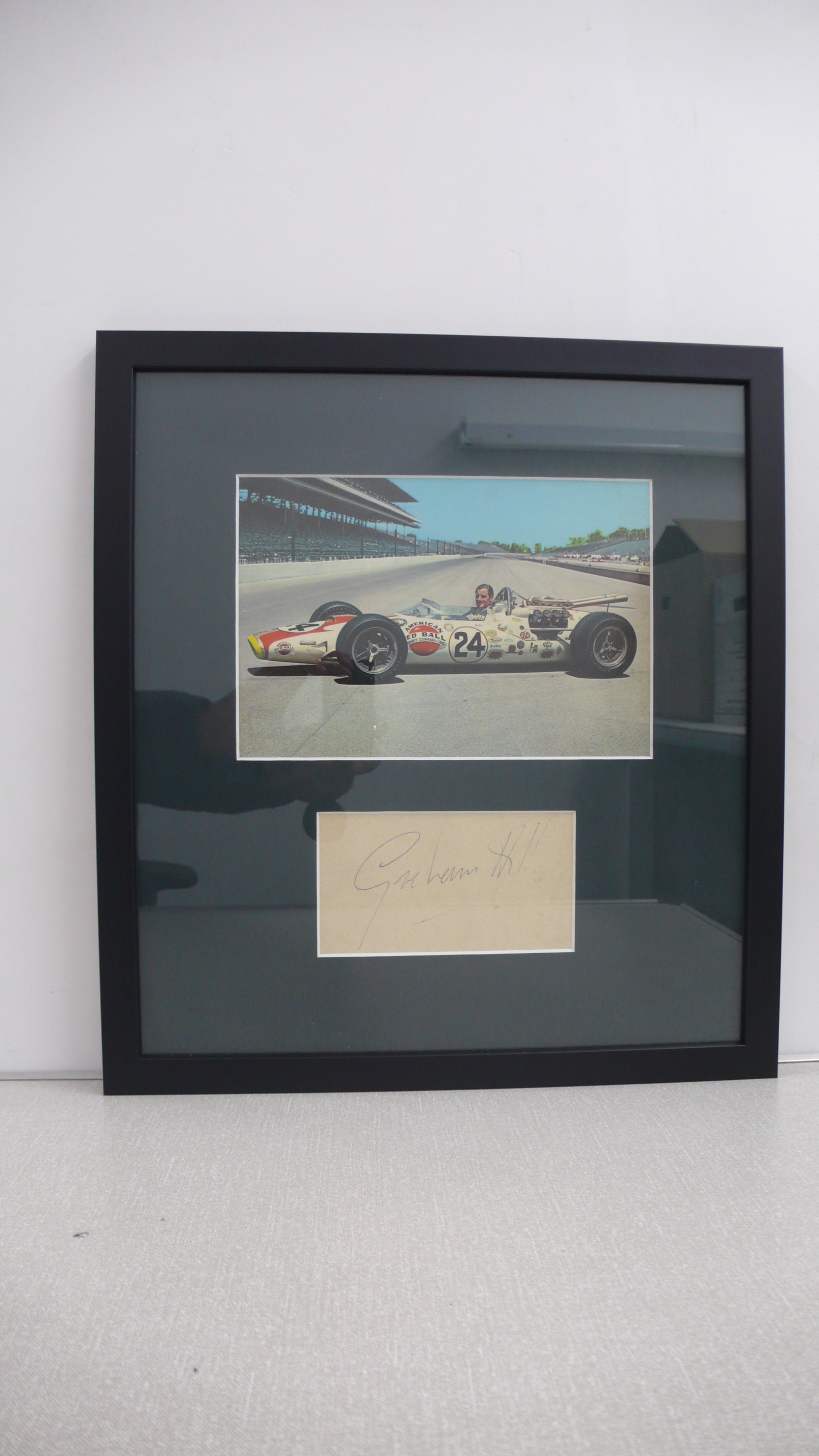 Lot 41 - Graham Hill photo