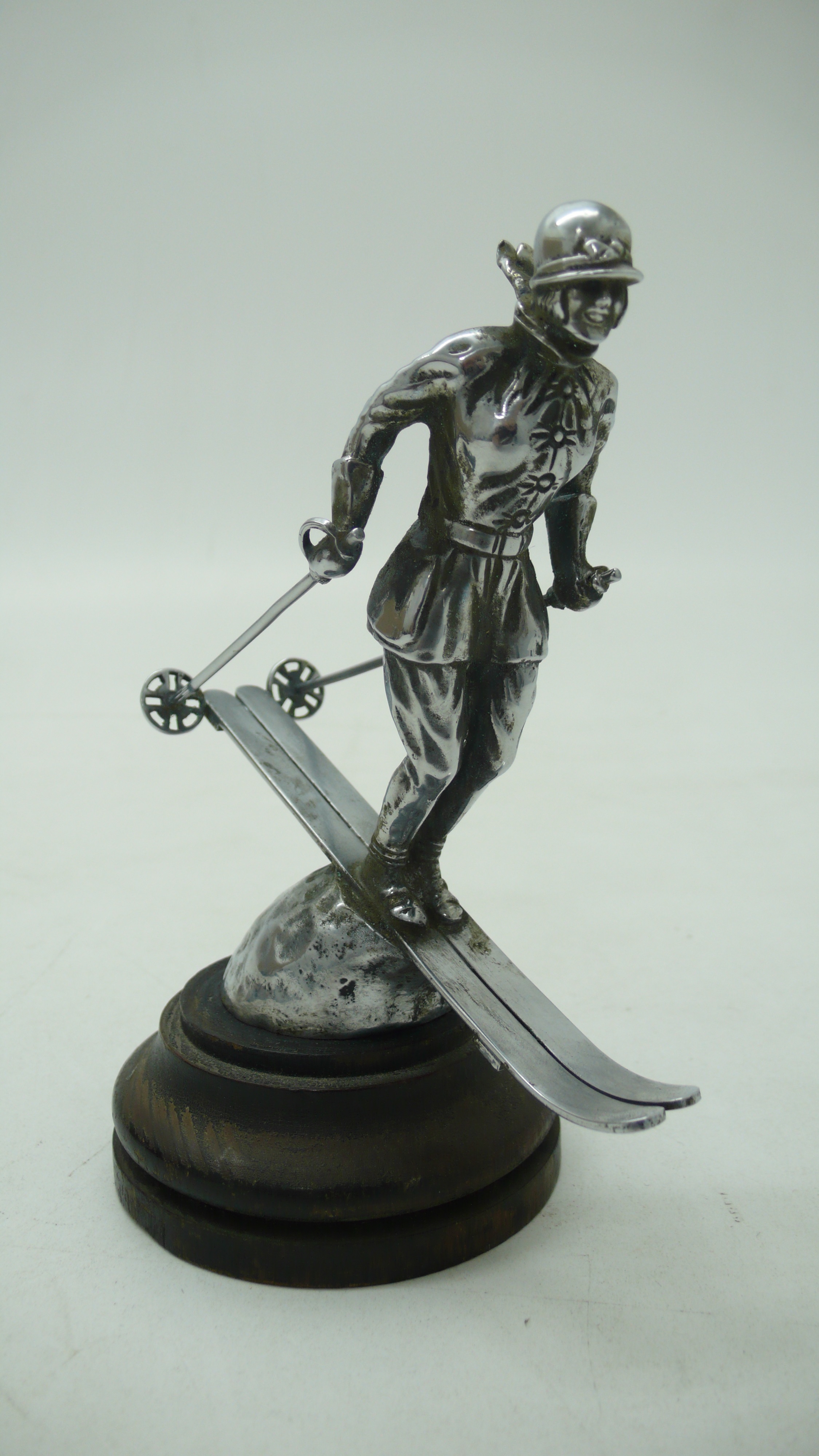 Lot 70 - Riley Ski Lady