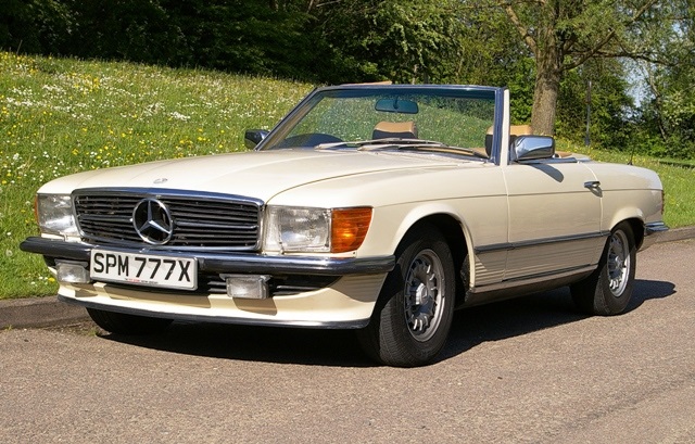 Lot 130 - 1982 Mercedes-Benz SL500