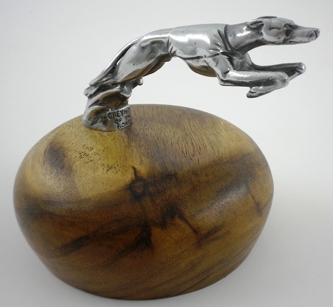 Lot 28 - AC Greyhound motor mascot