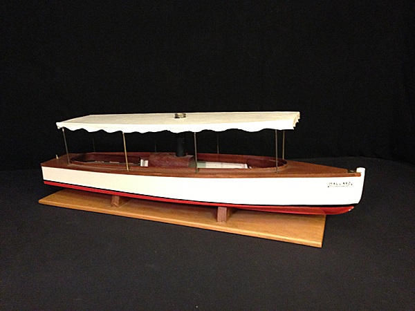 Lot 81 - River steam boat model