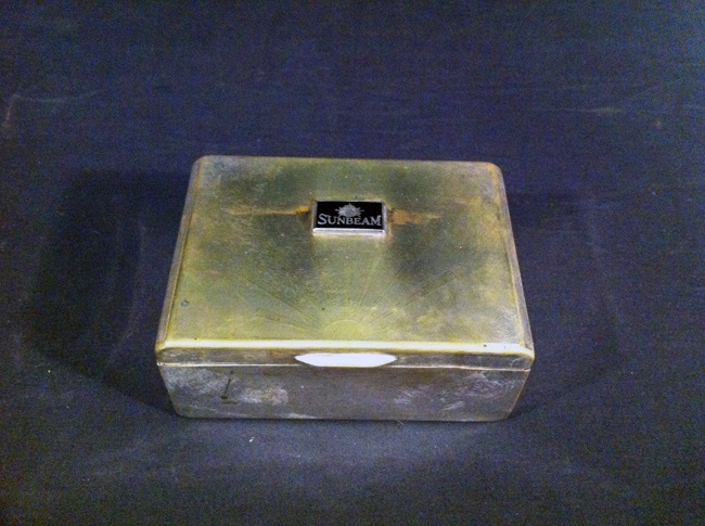 Lot 28 - Sunbeam box