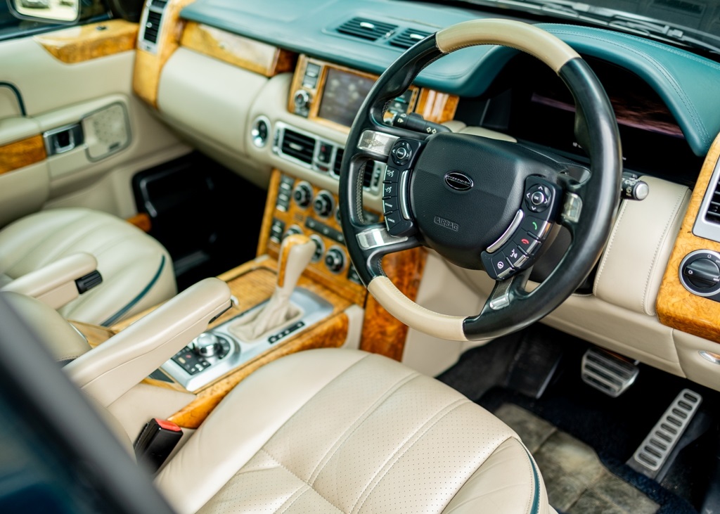 Lot 229 - 2009 Range Rover L322 Holland & Holland 5.0