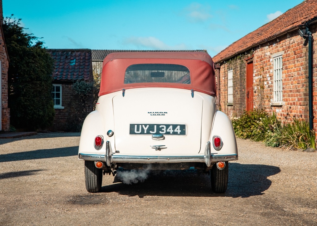 Lot 106 - 1960 Morris Minor Convertible (Series III)