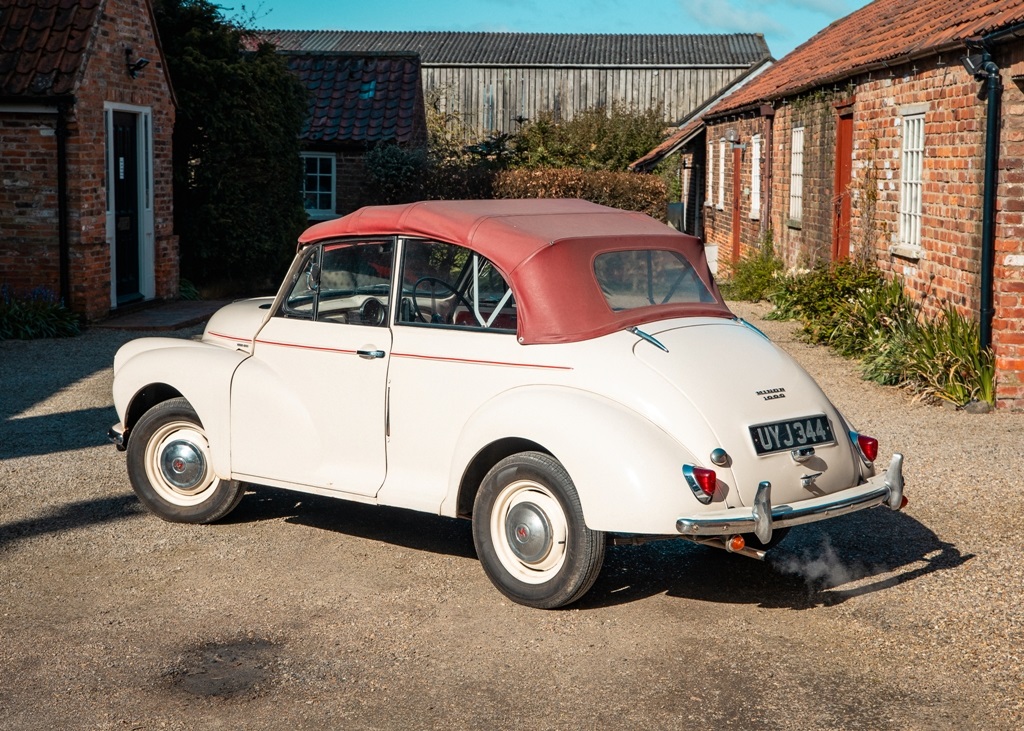 Lot 106 - 1960 Morris Minor Convertible (Series III)