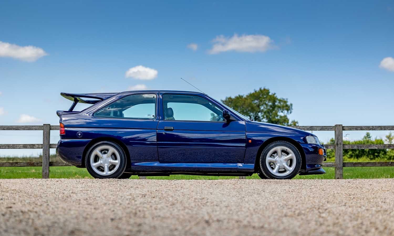 Lot 197 - 1992 Ford Escort RS Cosworth LUX