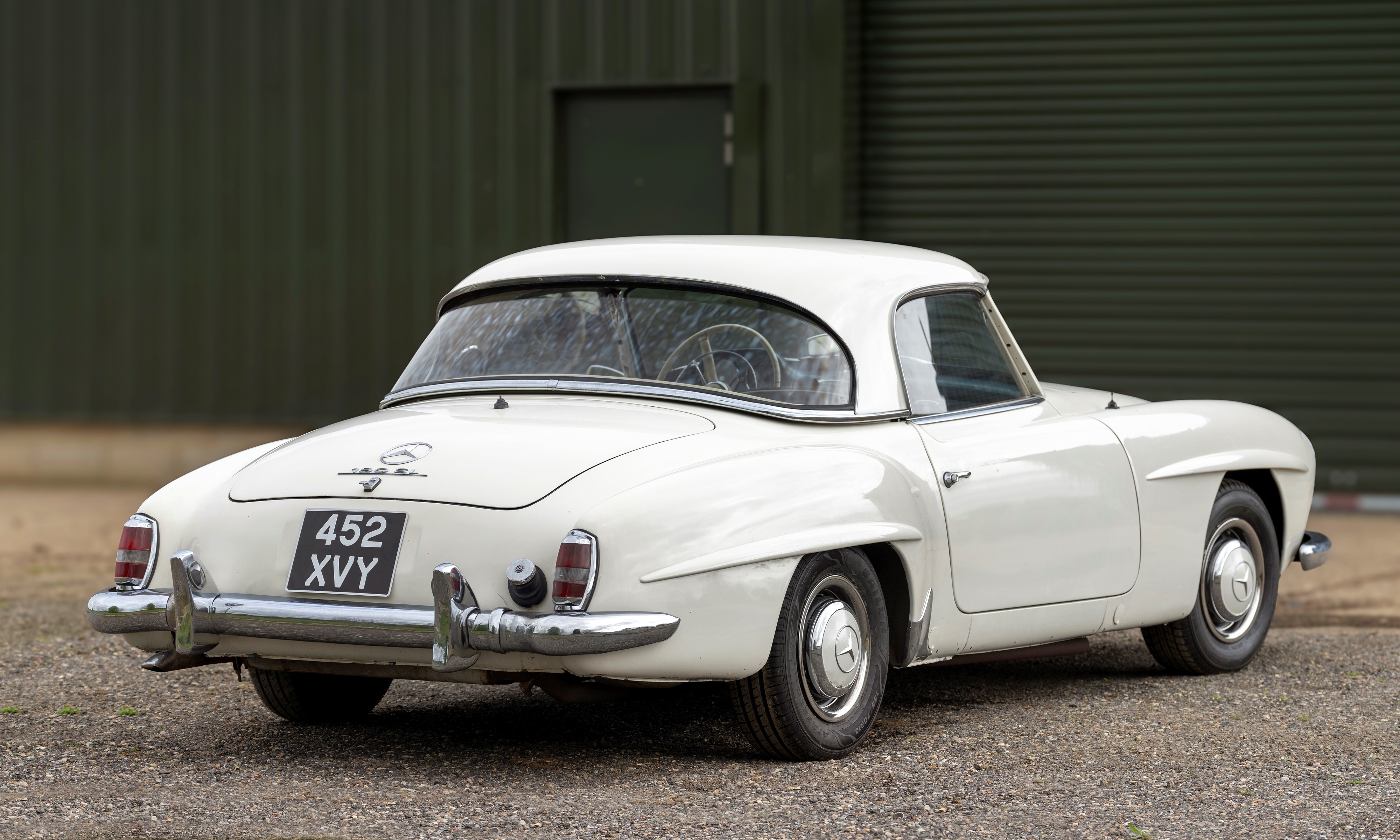 Lot 216 - 1961 Mercedes-Benz 190 SL