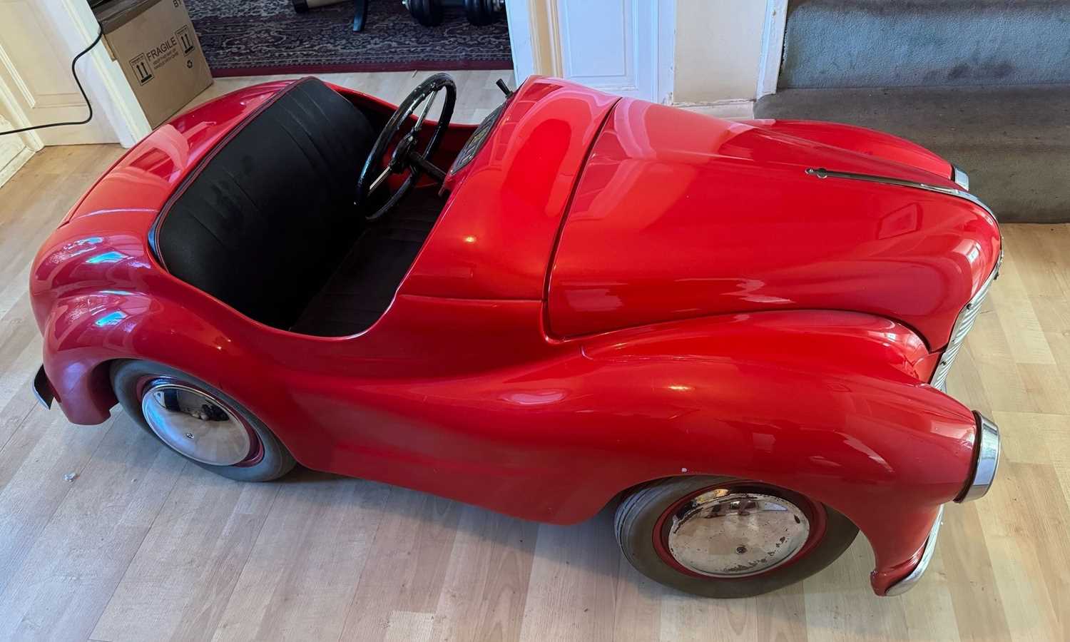 Lot 4 - 1950's Austin J40 Pedal Car