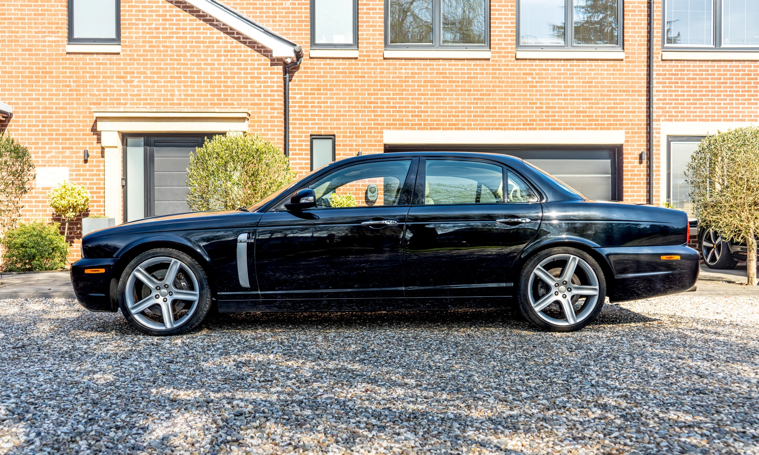 Lot 264 - 2007 Jaguar XJR Supercharged