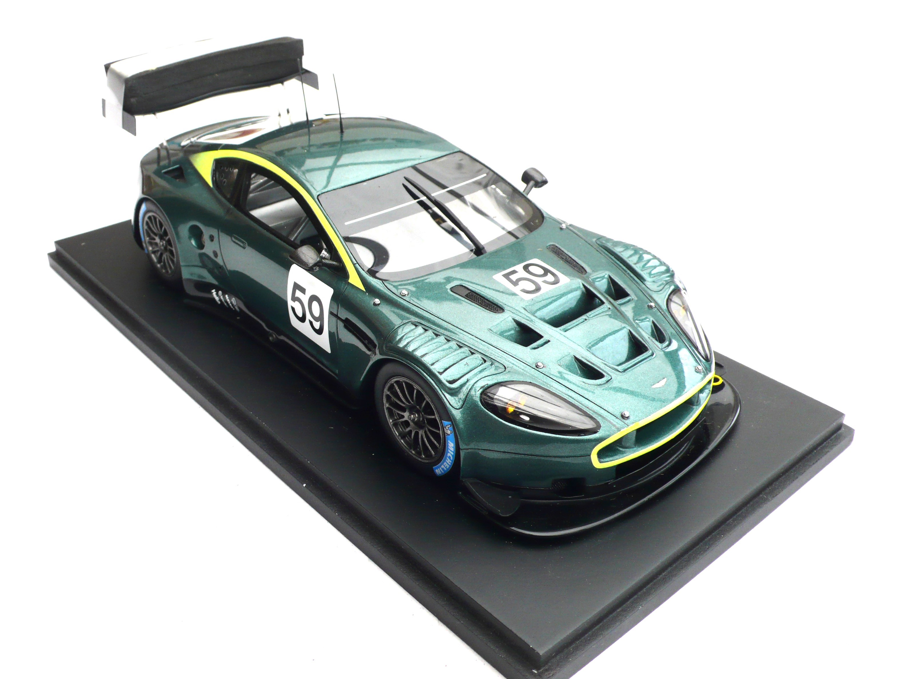Aston Martin DBR9 Model