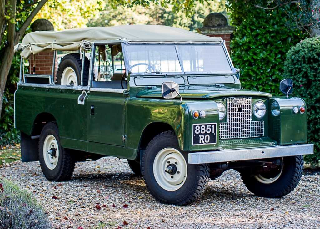 Lot 281 - 1961 Land Rover Series II 109