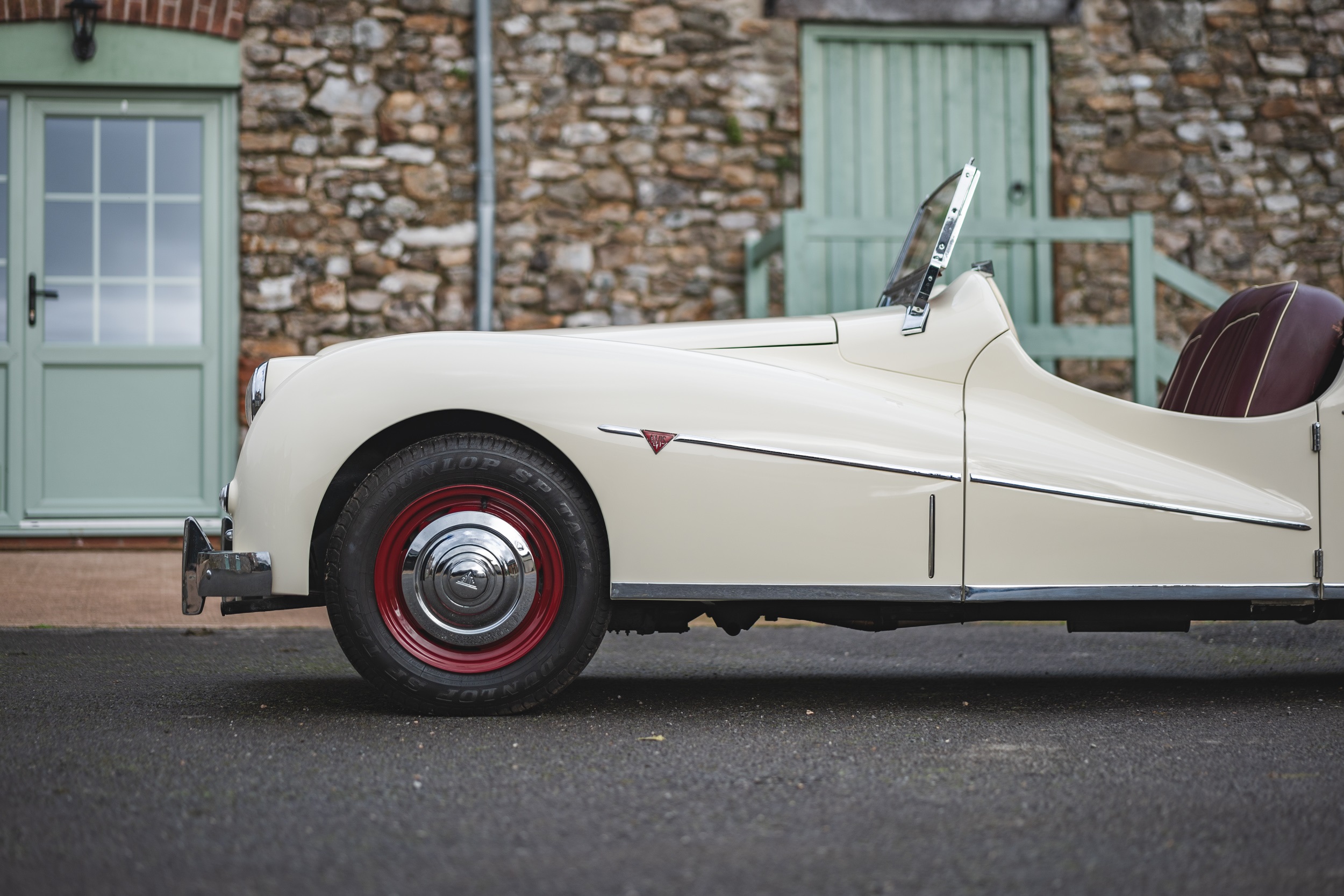 Lot 222 - 1950 Alvis TB14