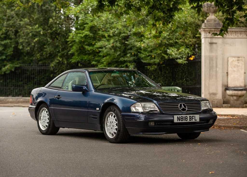 Lot 258 - 1996 Mercedes-Benz SL320 Special Edition