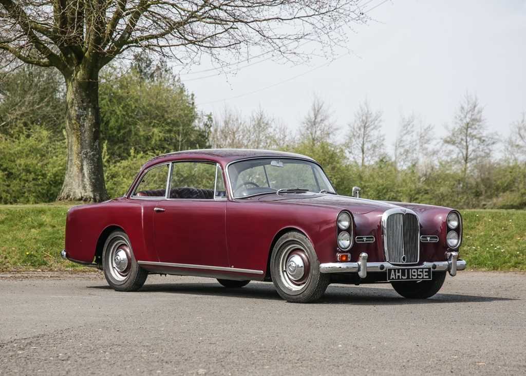 Lot 243 - 1967 Alvis TF 21